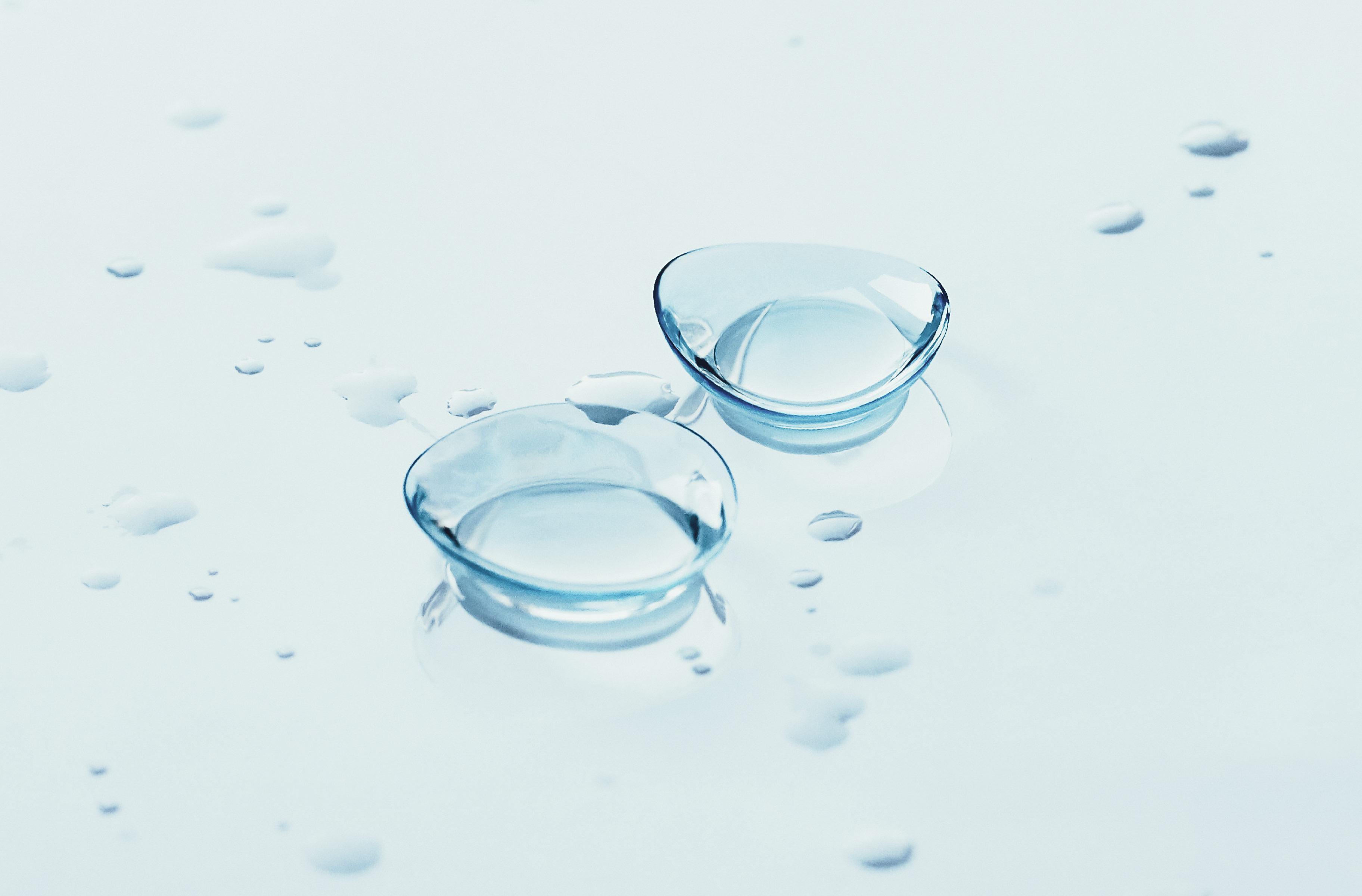 Ces lentilles cornéennes restent vraiment hydratées toute la journée – Iris