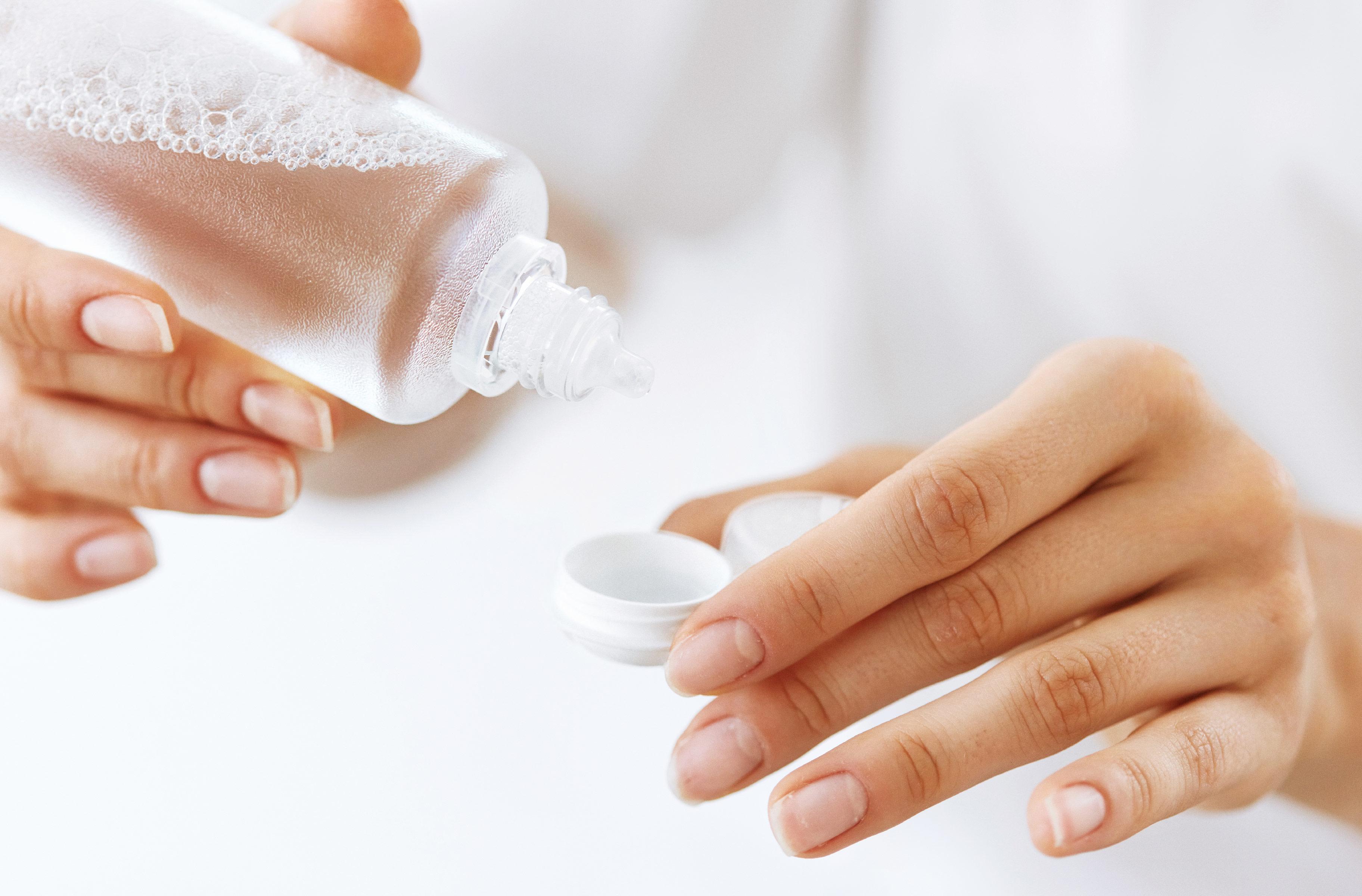 Les solutions pour lentilles cornéennes : Multifonctions et à base de ...