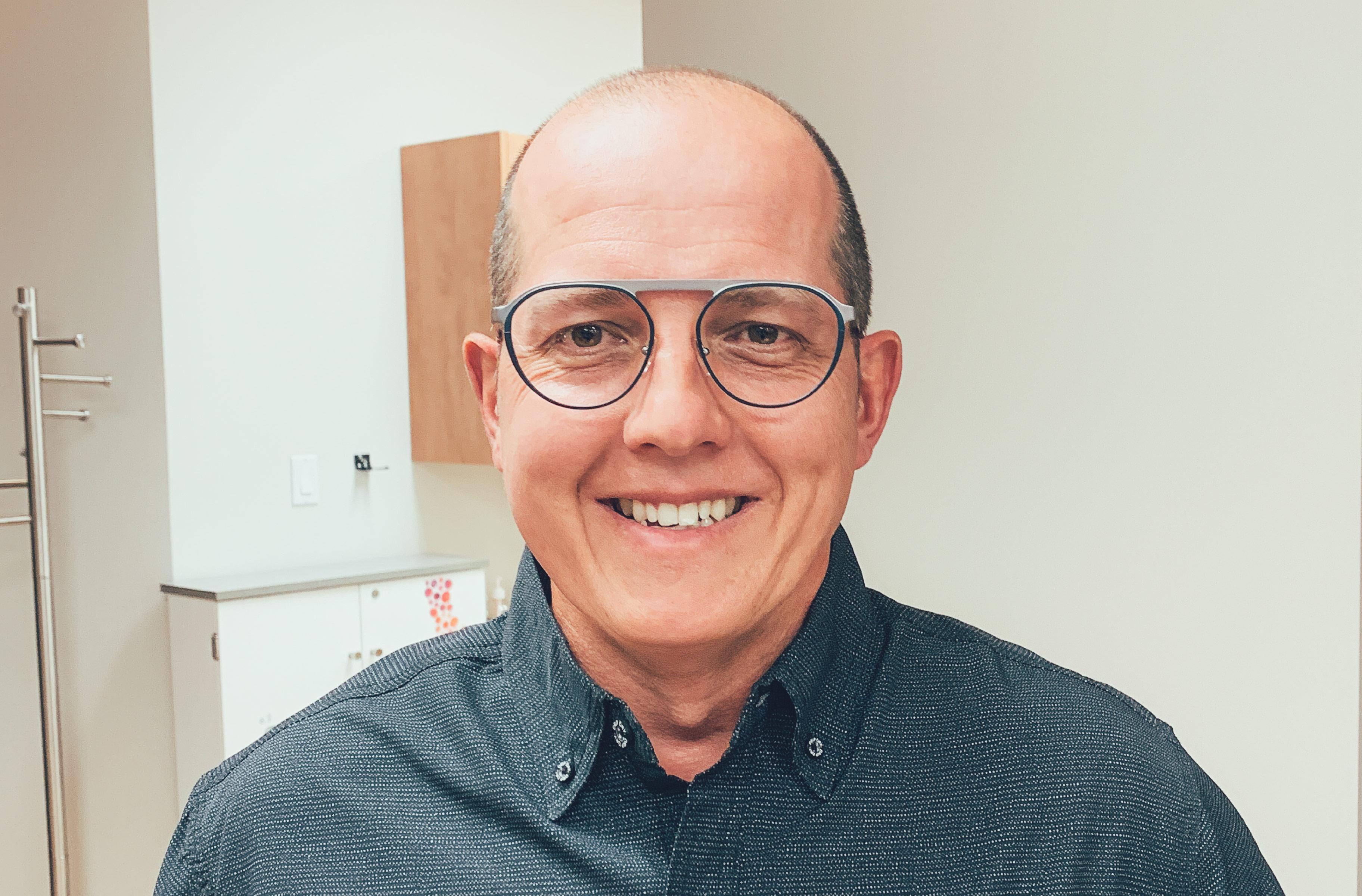 An Interview with Eric Genest, Who Celebrates 20 Years with IRIS – Iris