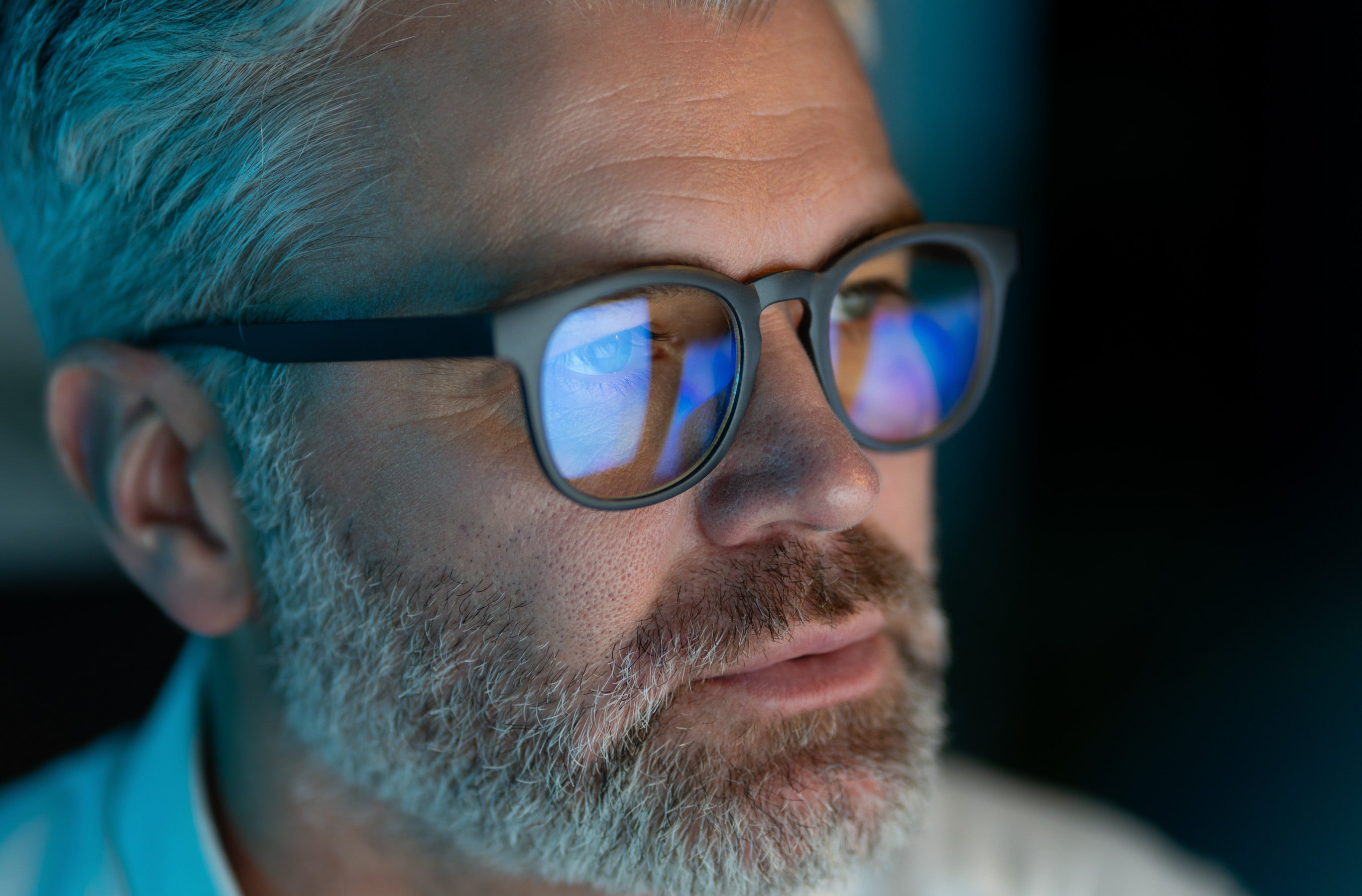 How Transitions® lenses protect your eyes from harmful blue light – Iris