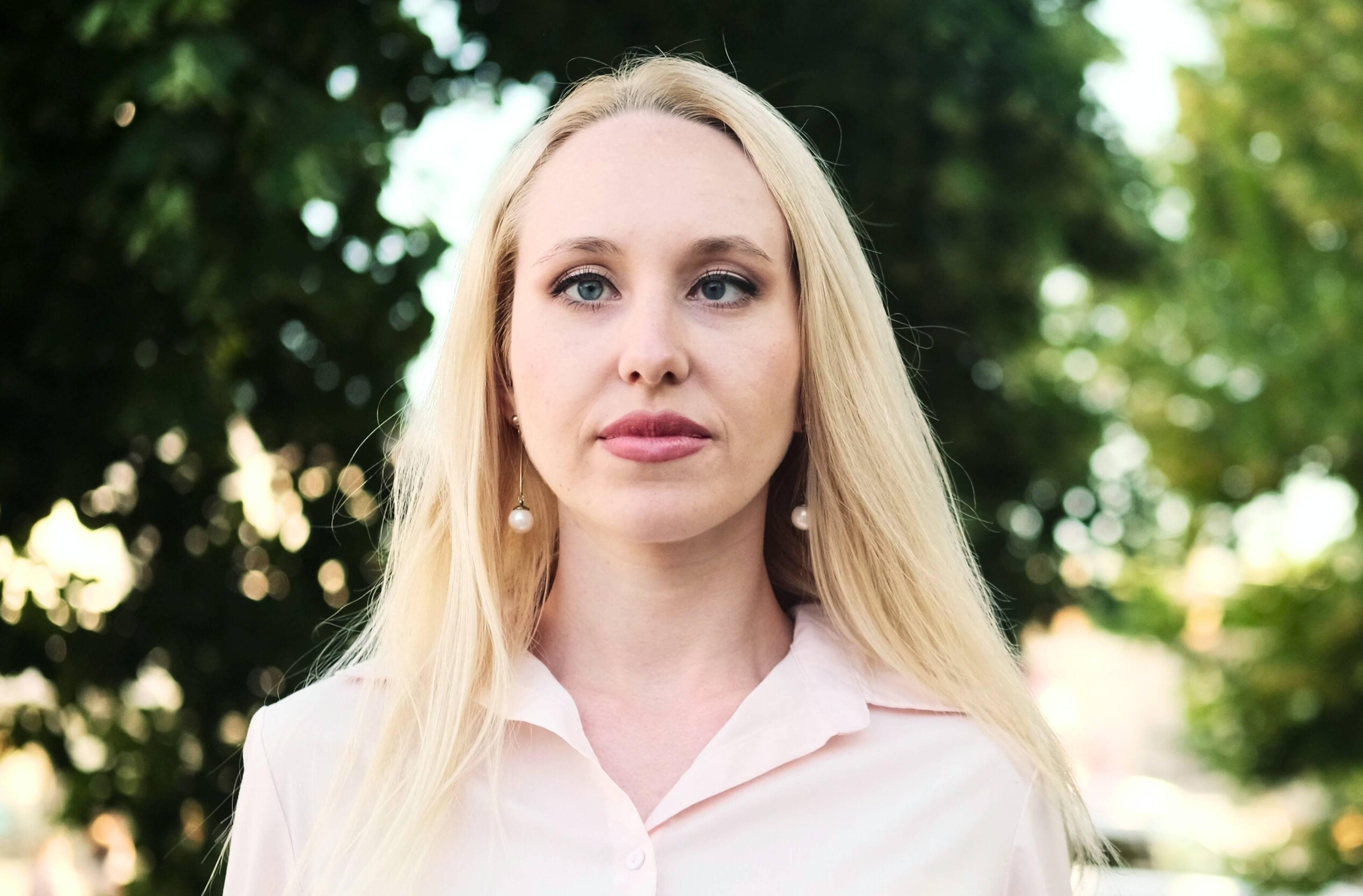 Adult Strabismus: causes, symptoms and treatments – Iris